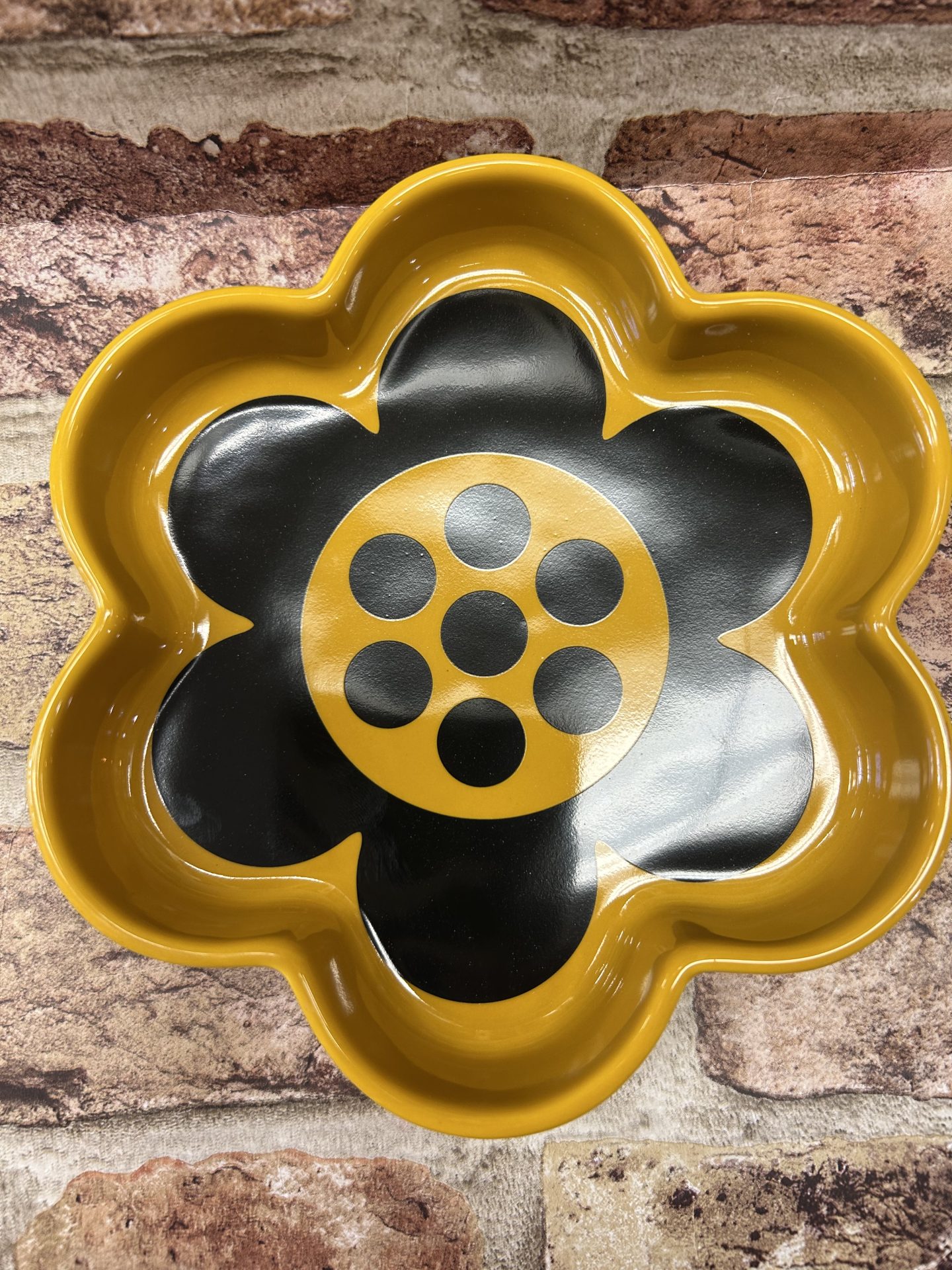 Magpie X Hornsea Trinket Tray Yellow Geo Flower – Then, quirky and ...